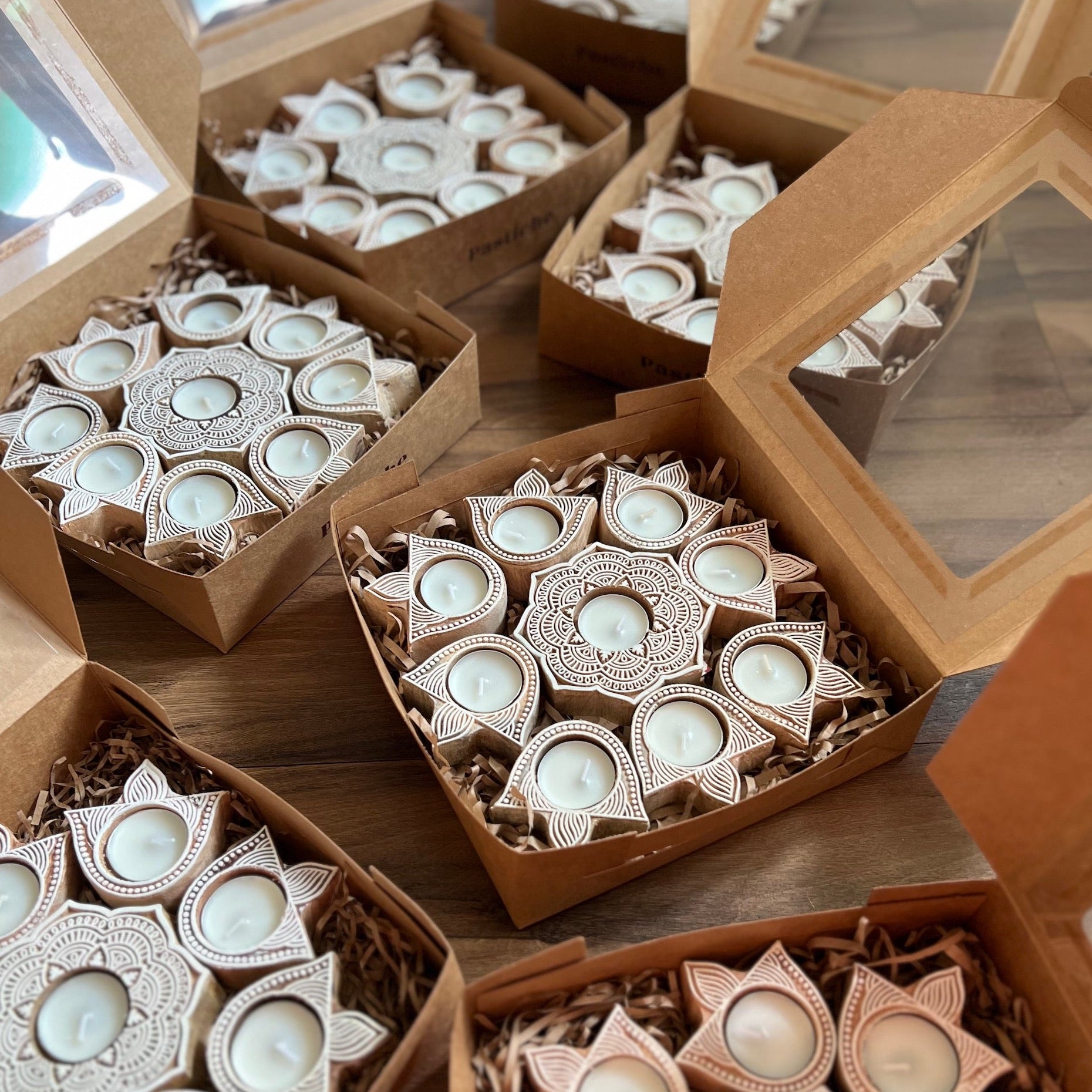 Diya Rangoli Gift Box – Pastiche