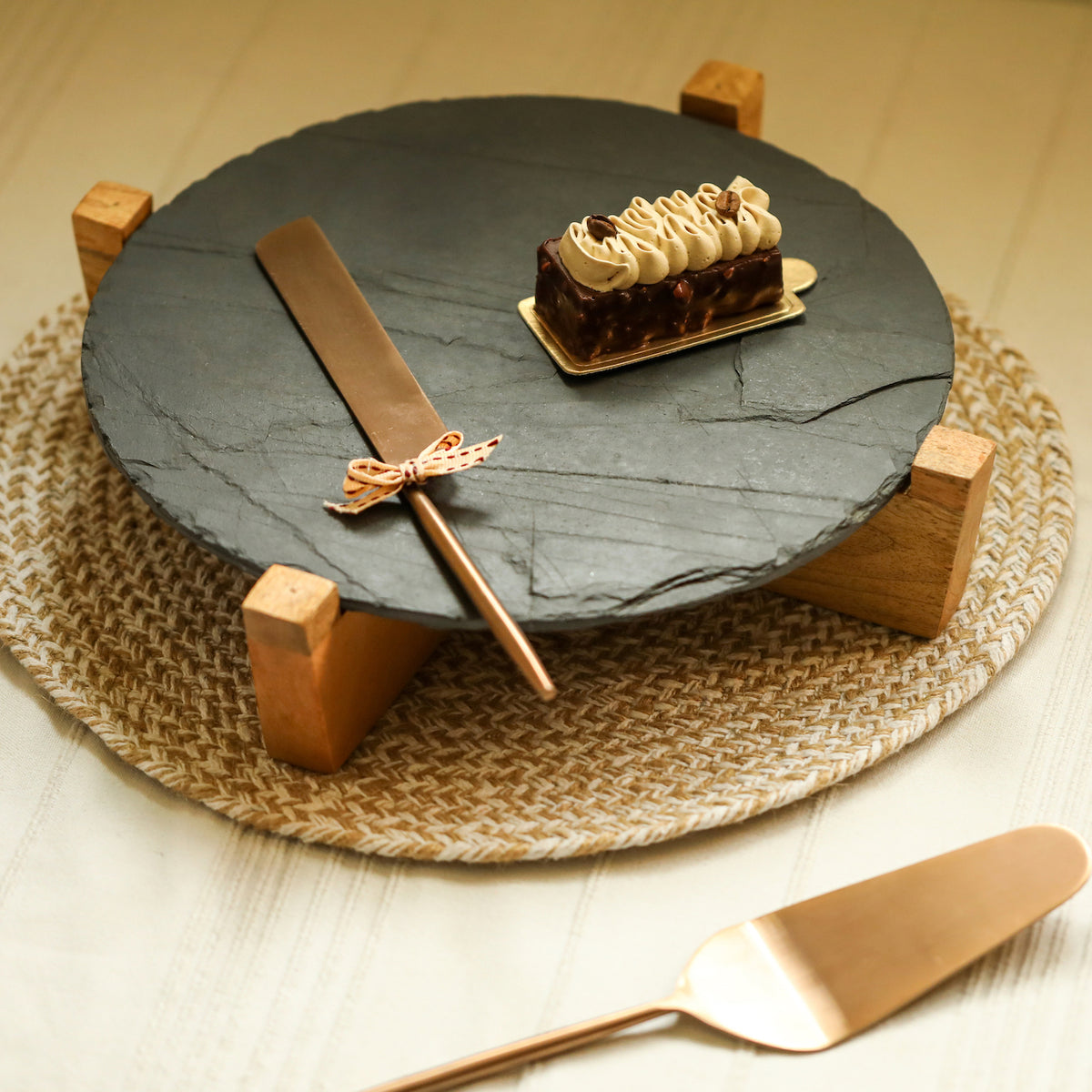Slate Cake Stand – Pastiche